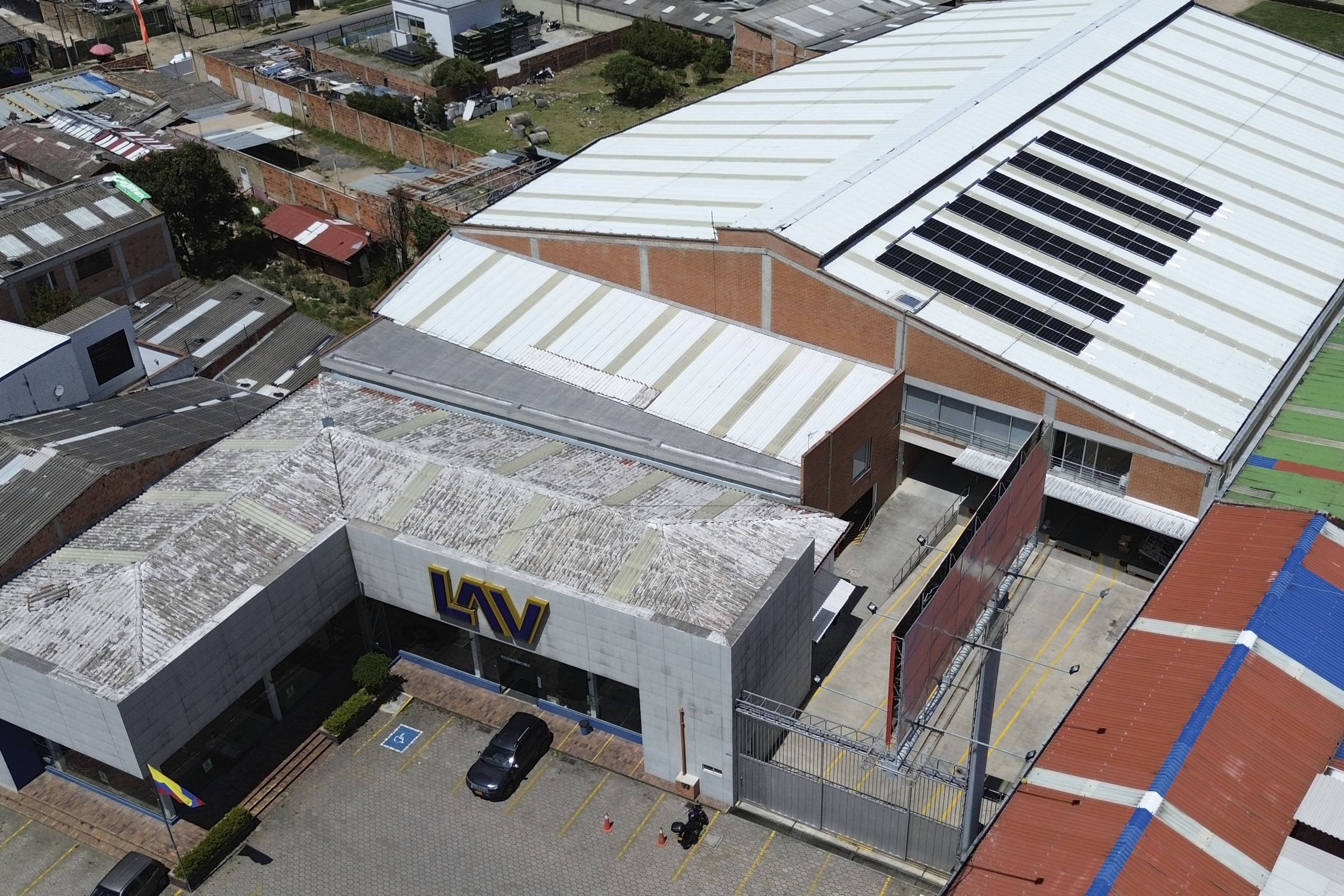 Explora la Innovación Solar de TEJIDOS LAV: Un Camino Hacia la Sosteni ...